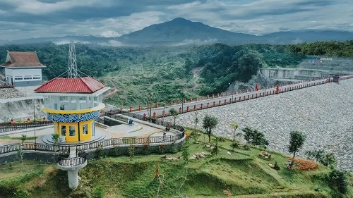Arena Bendungan Cipanas Didorong Jadi Kawasan Wisata - SATUJABAR Arena Bendungan Cipanas Didorong Jadi Kawasan Wisata - SATUJABAR
